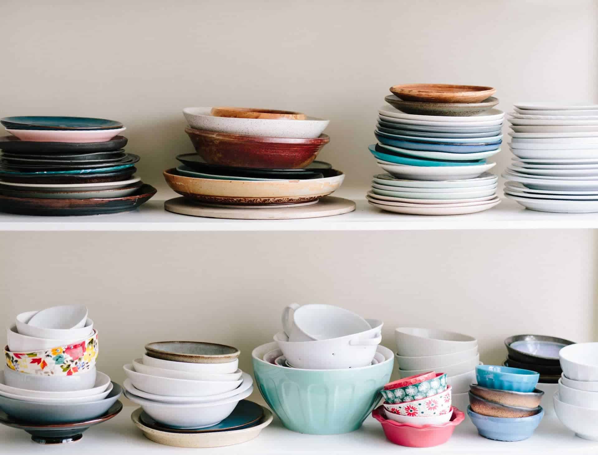 37+ Must-Have Items For Your College Dorm Kitchen Checklist